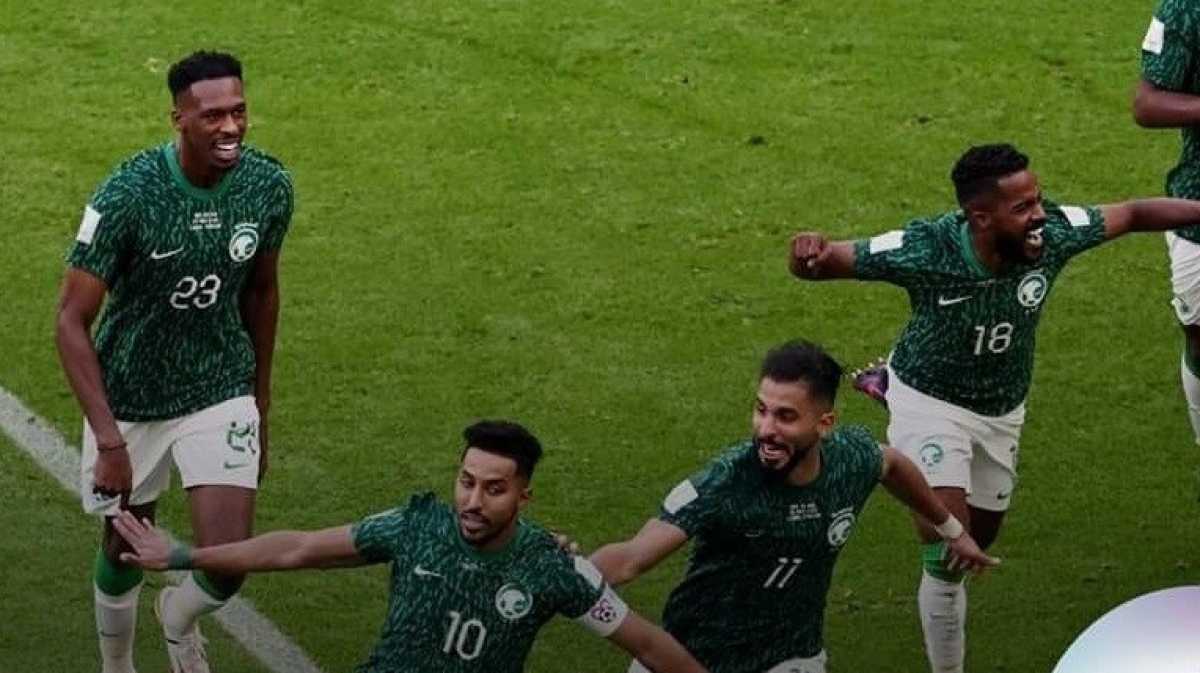 Thái tử Mohammed bin Salman tặng mỗi cầu thủ tuyển Saudi Arabia một ...