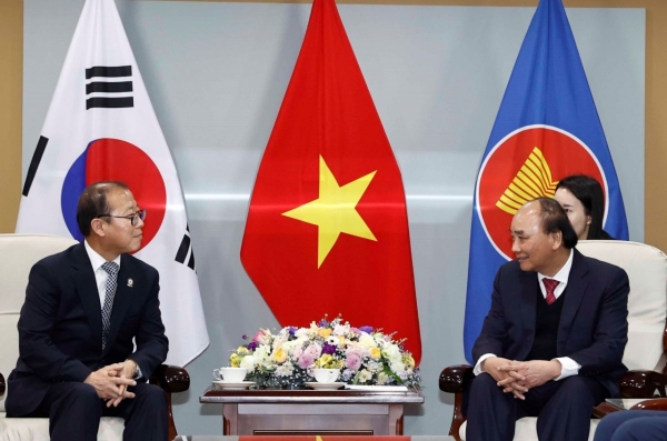 President meets RoK-Vietnam friendship, cooperation organisations