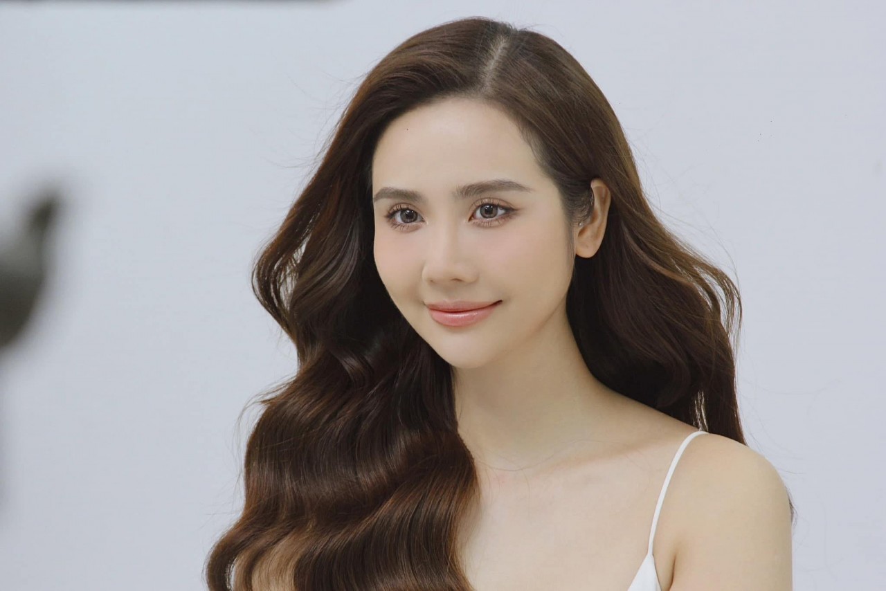 Sao Việt: Phan Minh Huyền ngọt ngào, Hà Kiều Anh đẹp kiêu sa, Lã Thanh Huyền sang chảnh