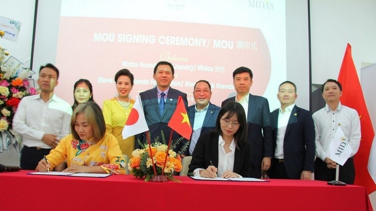 Quỹ Steve Bui & những người bạn và Quỹ Midas (Nhật Bản) hợp tác thực ...