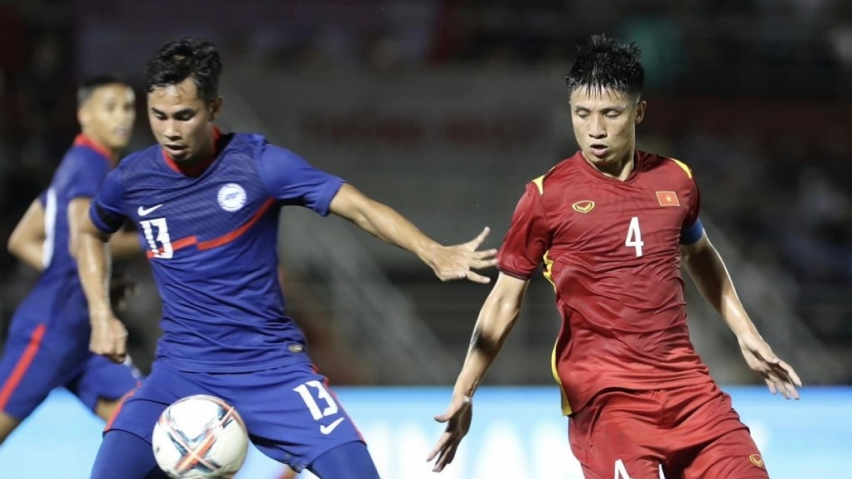 Đội tuyển Việt Nam: Duy Mạnh chấn thương, HLV Philippe Troussier triệu tập bổ sung Bùi Tiến Dũng