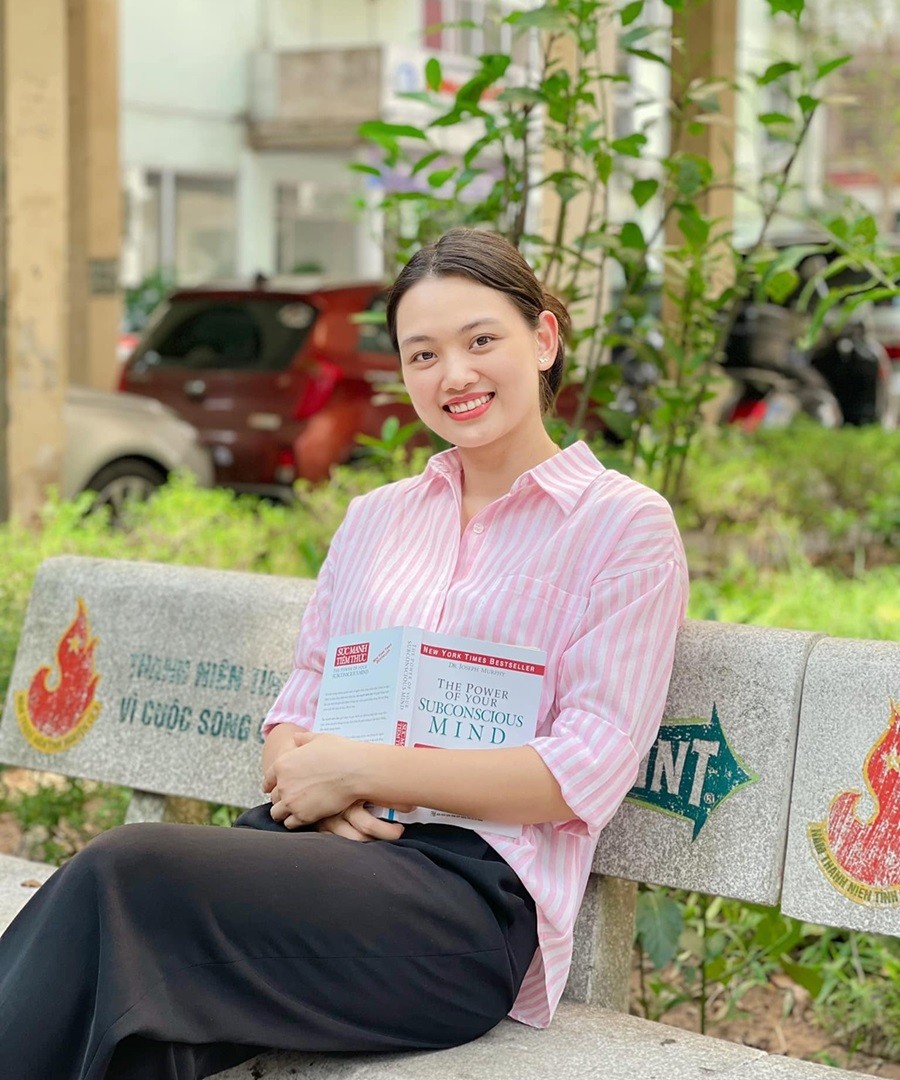 Tài năng và nhan sắc của Hoa khôi bóng chuyền Nguyễn Thu Hoài