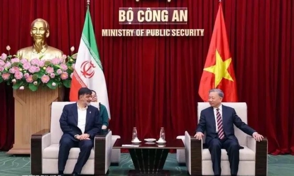 Minister To Lam welcomes delegation from Iran’s Law Enforcement Command