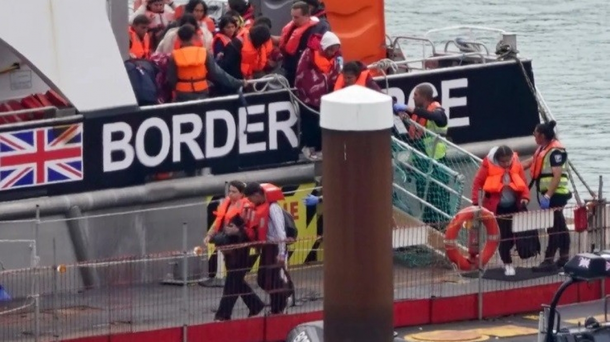 Lật ngược kế hoạch gần như "chín muồi" của đảng Bảo thủ, tân Thủ tướng ...