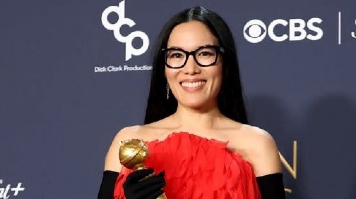 Quả cầu vàng 2025: Ali Wong giành giải Màn trình diễn hài độc thoại ...