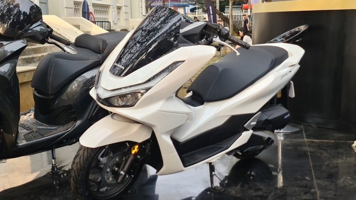 Cận cảnh xe tay ga Honda PCX 125 2025 vừa trình làng tại Việt Nam