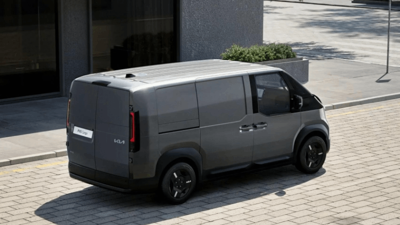 Kia lộ diện mẫu xe Minivan chạy bằng điện - Kia PV5