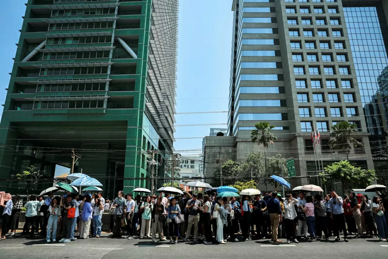 Hình ảnh trận động đất mạnh làm rung chuyển miền Trung Myanmar, Bangkok (Thái Lan)