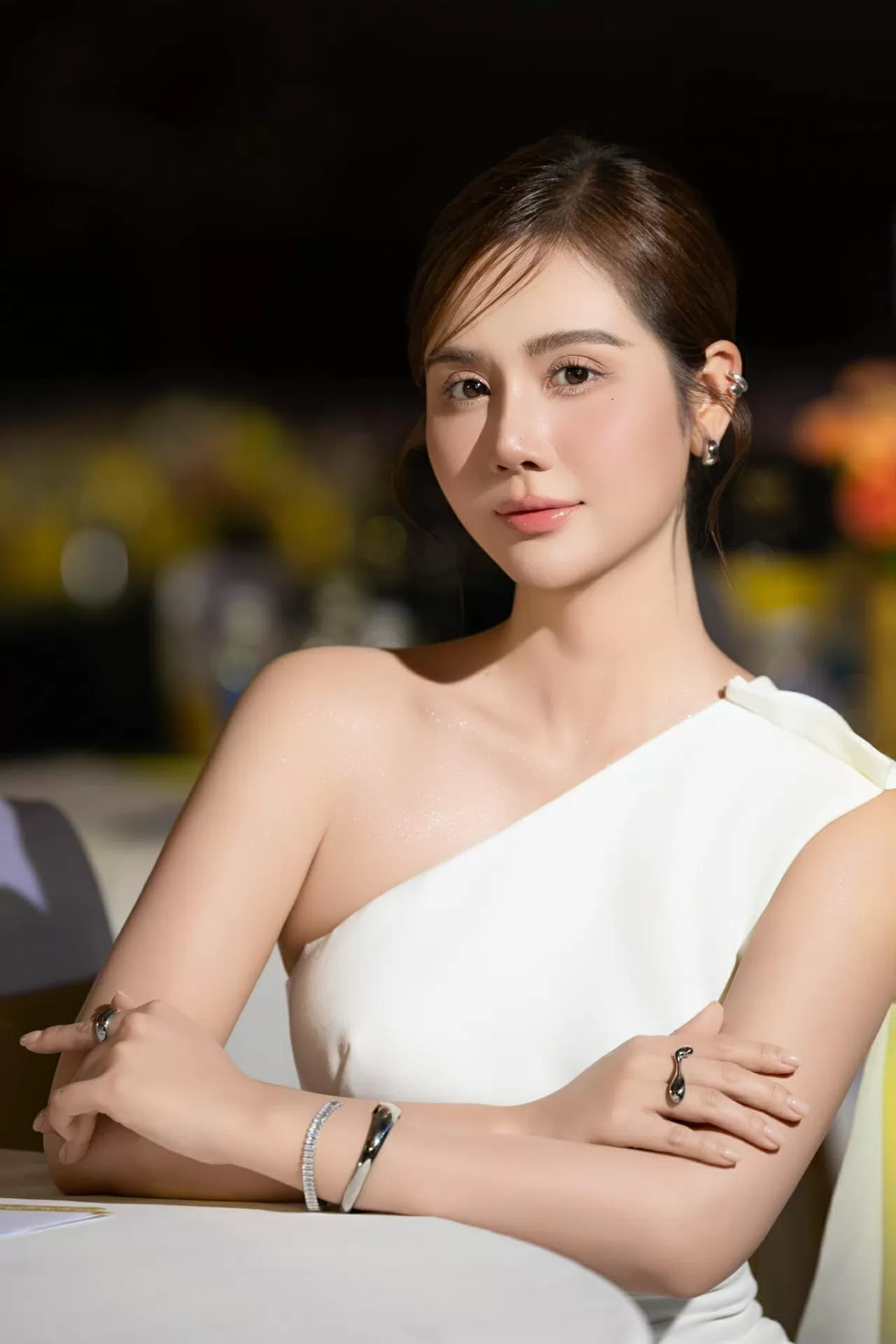 Phan Minh Huyền xinh đẹp, gợi cảm trong bộ ảnh mới