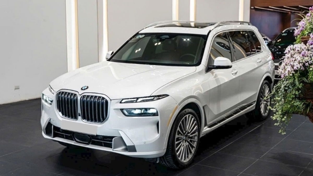 BMW X7 được đại lý ưu đãi khủng lên đến 800 triệu đồng