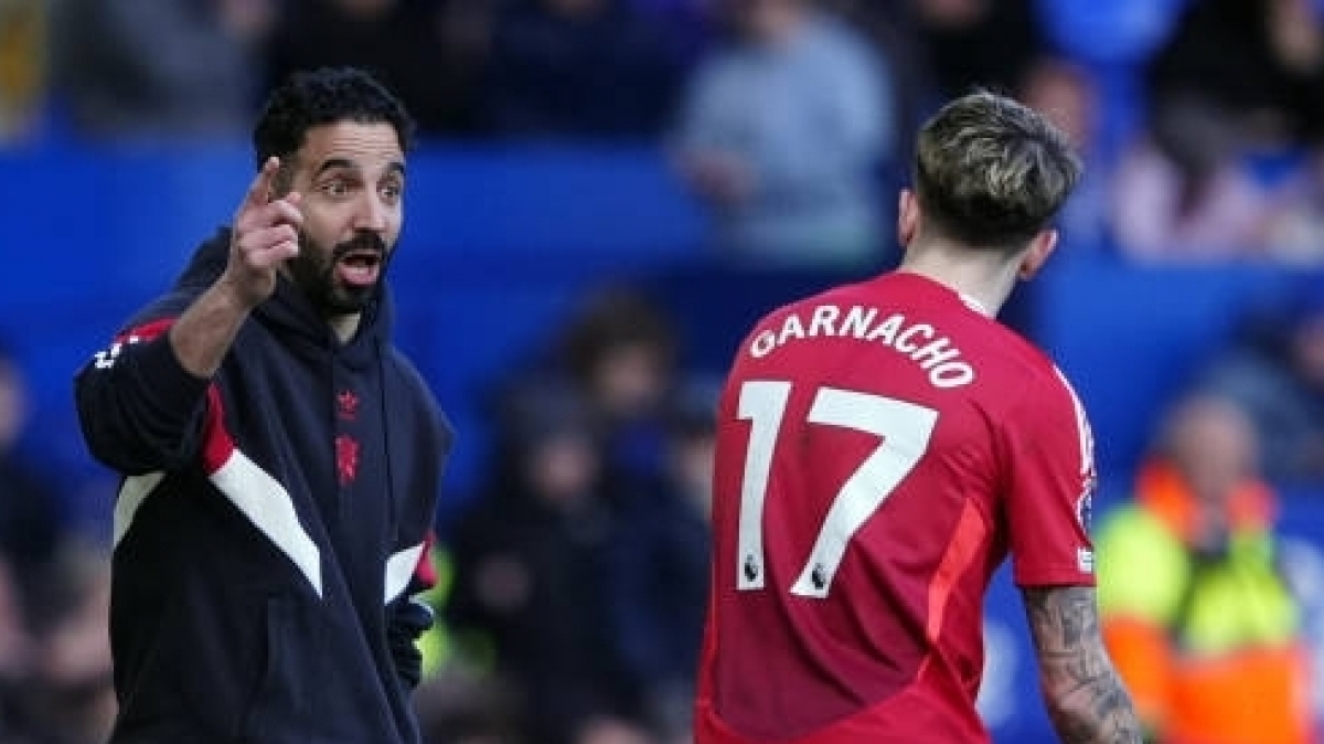 Chơi bài ngửa, Garnacho gửi thông điệp cứng rắn tới Man Utd