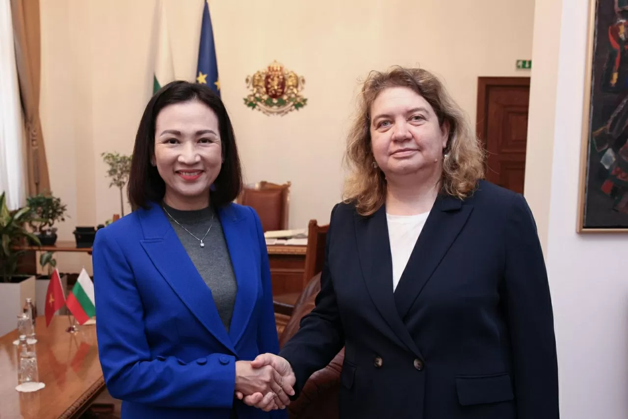 Chủ tịch Quốc hội Bulgaria luôn dành tình cảm yêu mến và đặc biệt coi ...