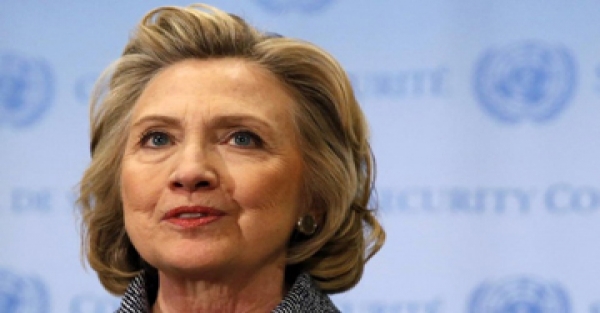 Bà H. Clinton lên tiếng về việc sử dụng email cá nhân